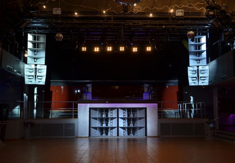 How to Decide For a Nightclub Sound System?